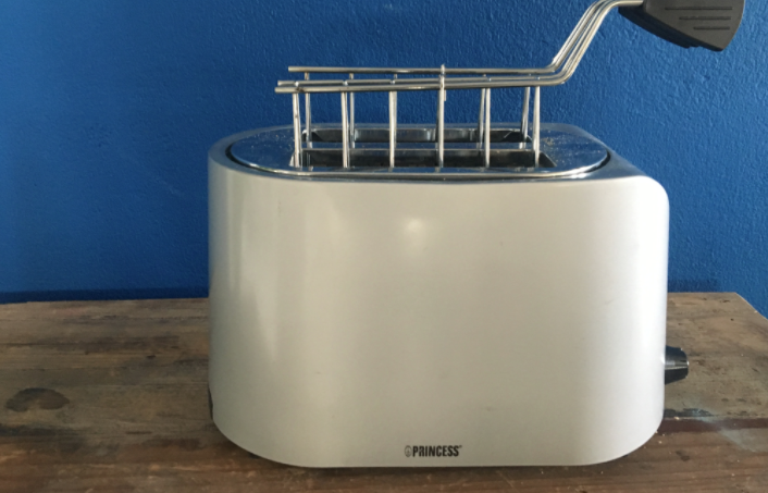 Kennst du schon diese geheime Toaster-Funktion? Total praktisch!