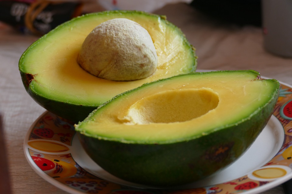 Mit diesem Trick wird jede Avocado in nur 10 Minuten reif!